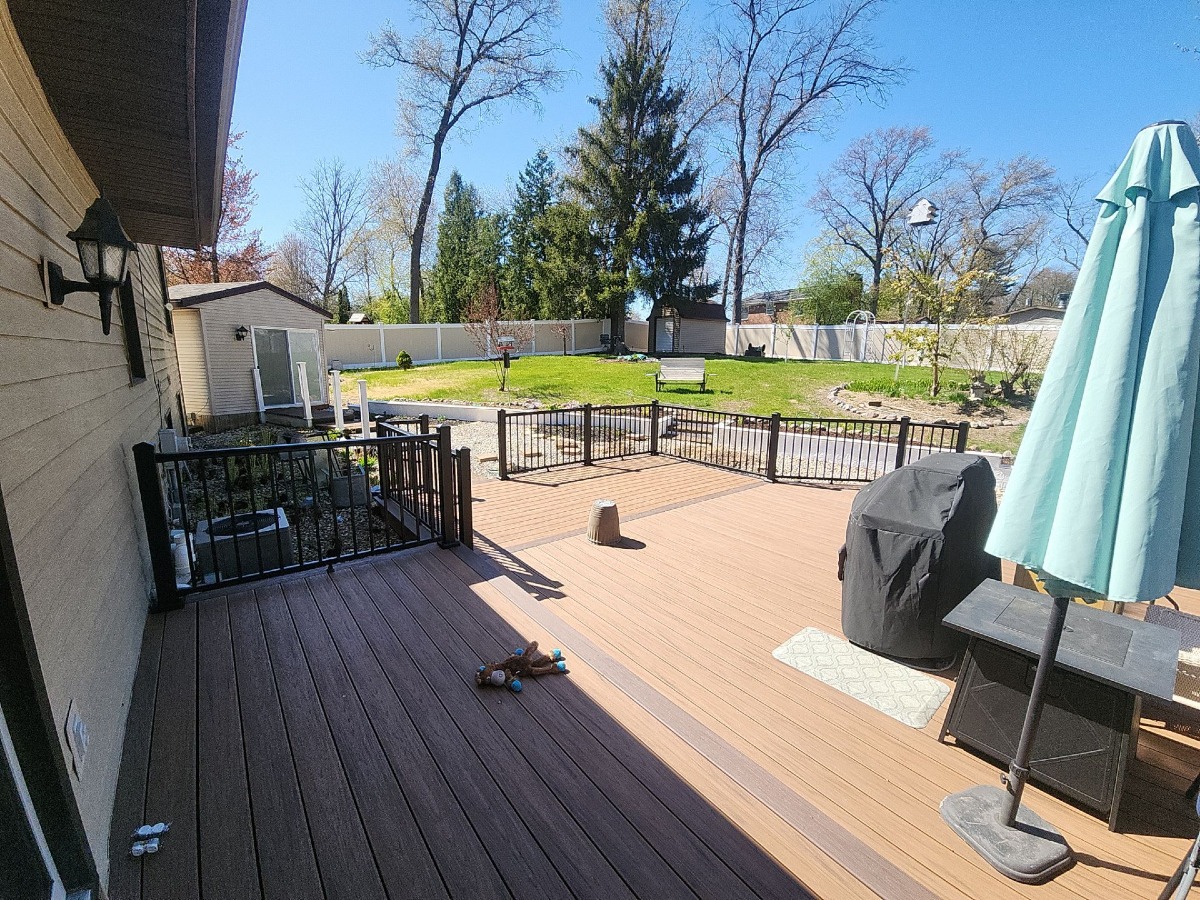 The Pros and Cons of Choosing a Vinyl Deck for Your Backyard - ReVamp